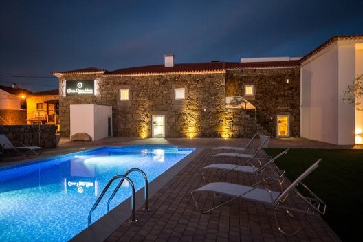 Cerca Design House - Donas - Centro de Portugal