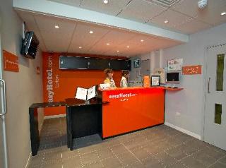 Hotel Easyhotel London Luton - Luton Airport - Londres