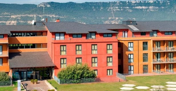 Hotel El Montanya & Resort - Seva - Barcelona