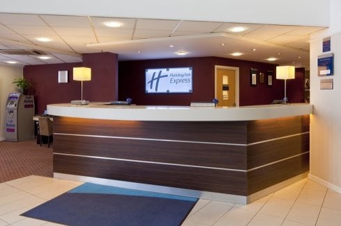 Hotel Express By Holiday Inn Stansted Airport - Stansted Airport - Londres