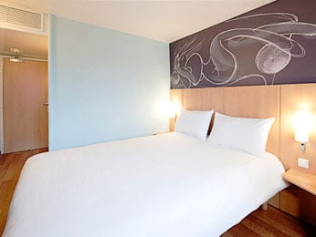 Hotel Ibis Barcelona Fira De Cornella - Cornella De Llobregat - Barcelona