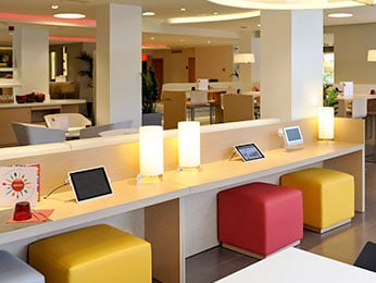 Hotel Ibis Barcelona Fira De Cornella - Cornella De Llobregat - Barcelona