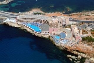 Hotel Paradise Bay - Marfa Road - Malta