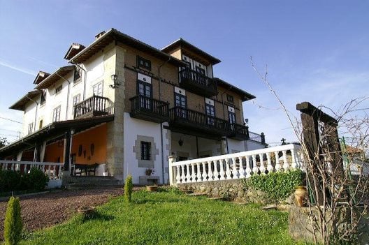 Hotel Rural La Casona De Cerrazo - Cerrazo - Cantabria