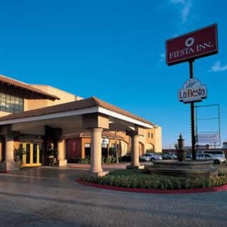 Hotel Fiesta Inn Saltillo - Saltillo - Saltillo